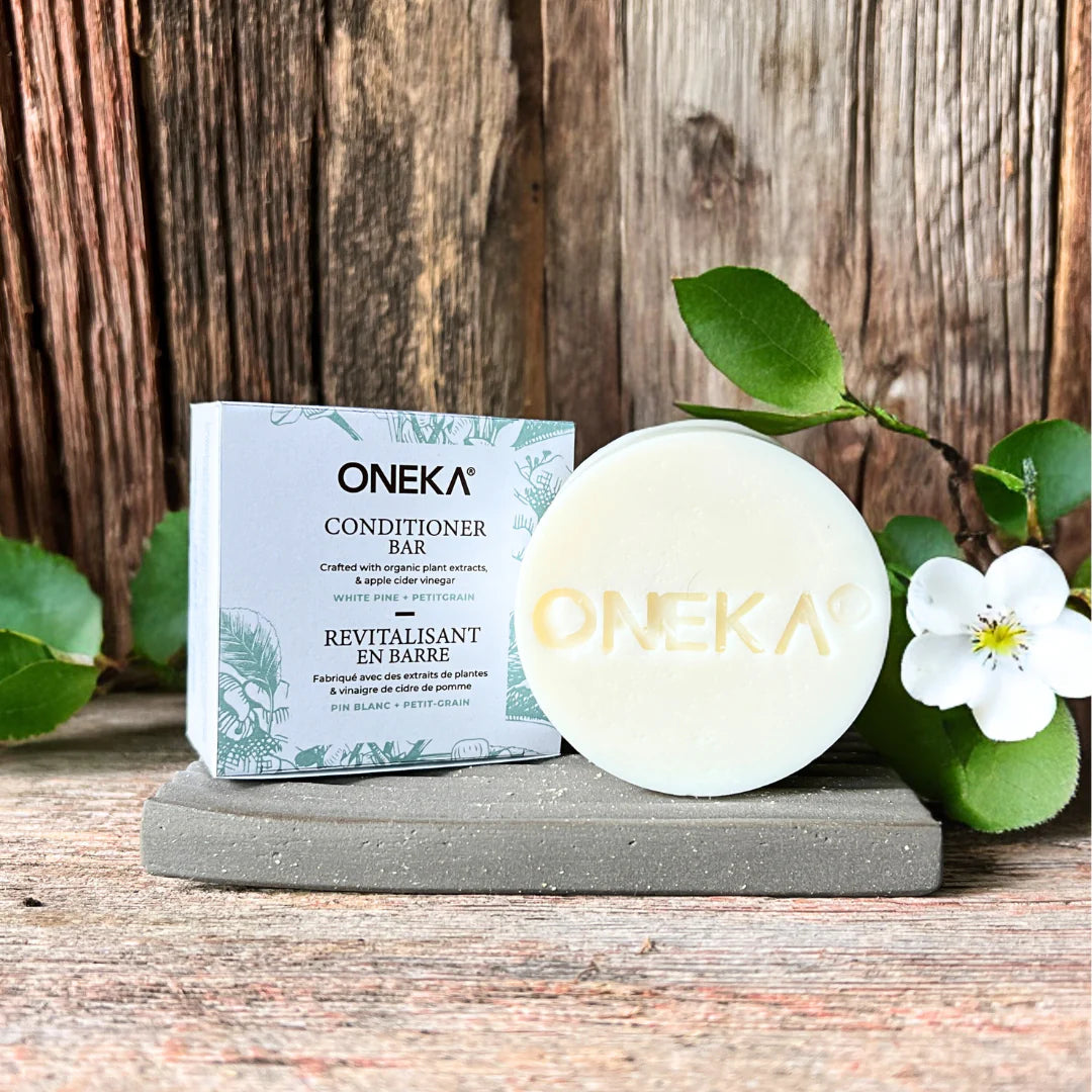 Oneka Conditioner Bar - White Pine + Petitgrain – bare market